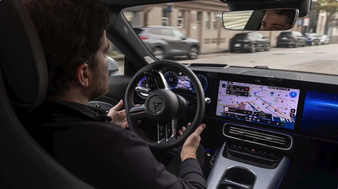 Mercedes tester selvkørende biler på niveau 2++